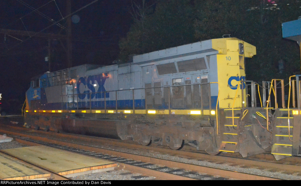 CSX AC44CW 10 leads Q300-11